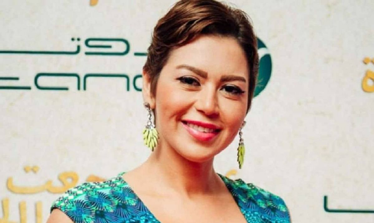 لقاء الخميسي توّجه رسالة: ''ديني لا يخصّك'' | مجلة لها