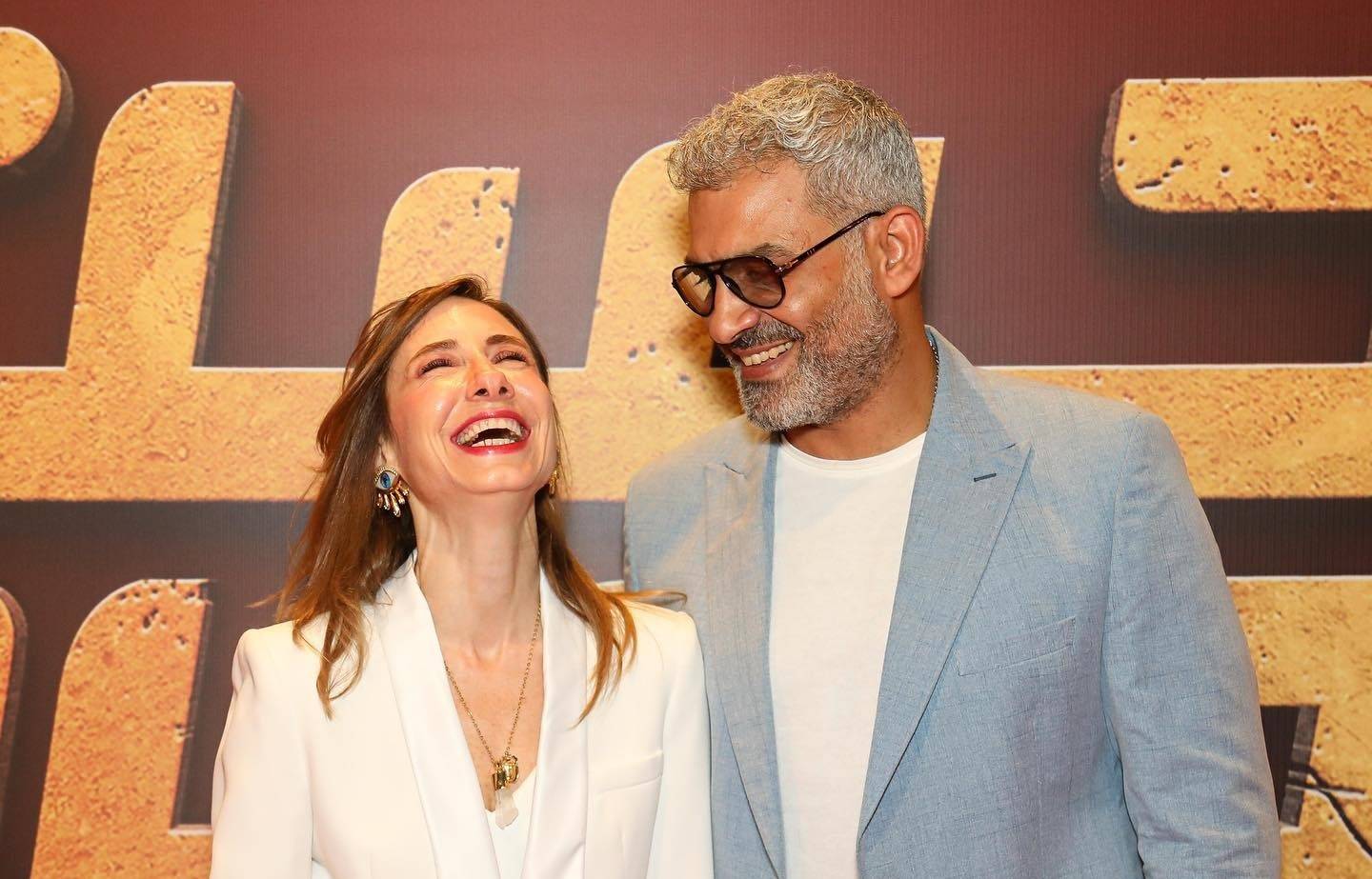 بالفيديو - هاني عادل يكشف موقفاً صعباً مع زوجته دياموند بو عبود | مجلة لها