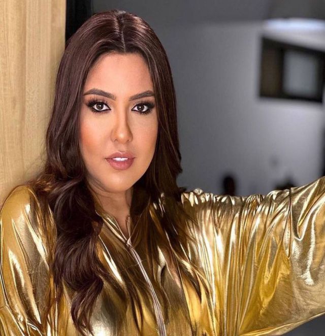 مفاجأة جديدة من مي كساب | Laha Magazine